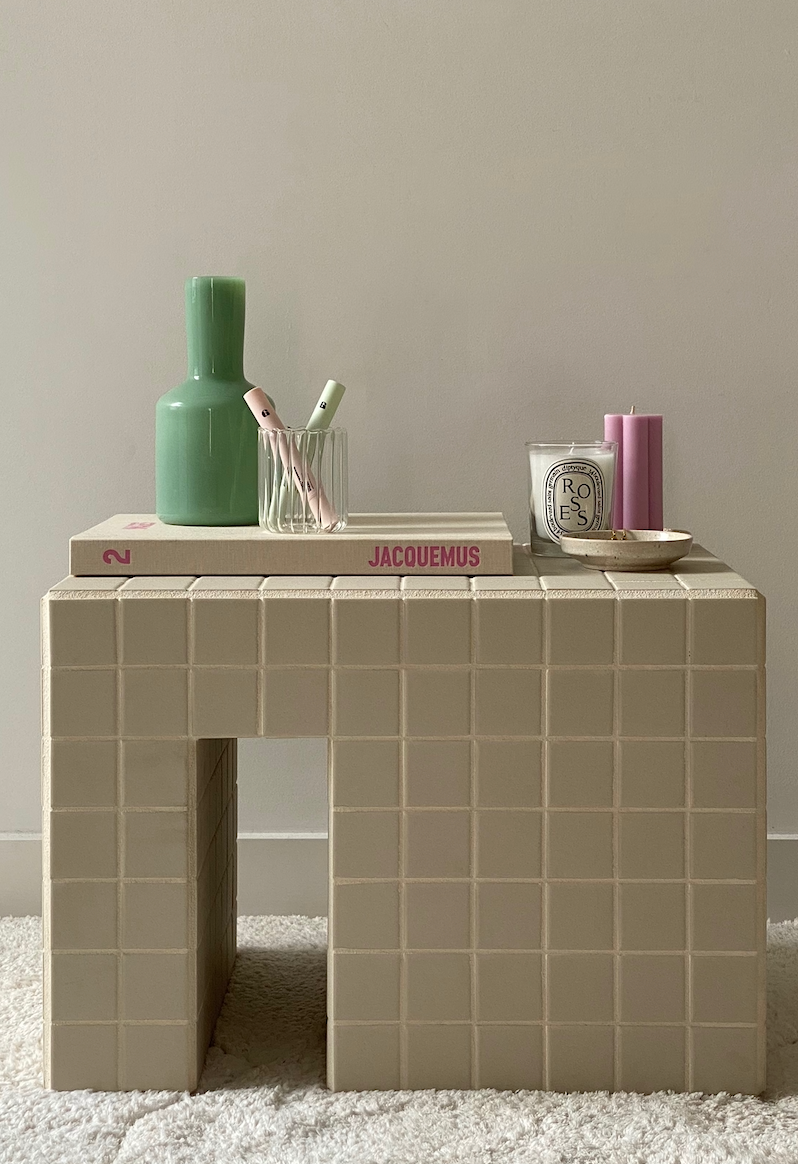 Mastering the ‘hot girl side table’ – Gem UK